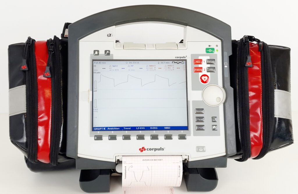 Corpuls3 / Corpuls C3 modular defibrillator/patient monitor with ...